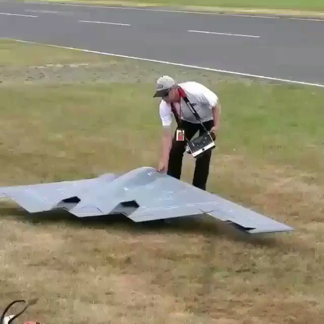 B-2... in detail and scale... - Πτήση