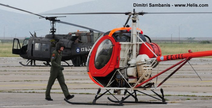 Έκτακτο – Αναγκαστική προσγειωση ελικοπτέρου NH-300C της Αεροπορίας ...