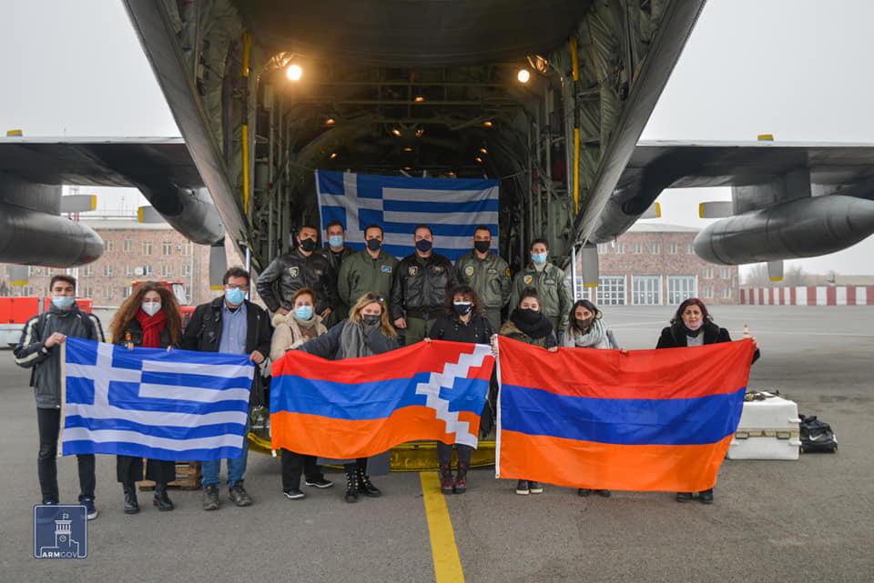 Έφτασε στην Αρμενία το δεύτερο ελληνικό C-130 με ανθρωπιστική βοήθεια ...
