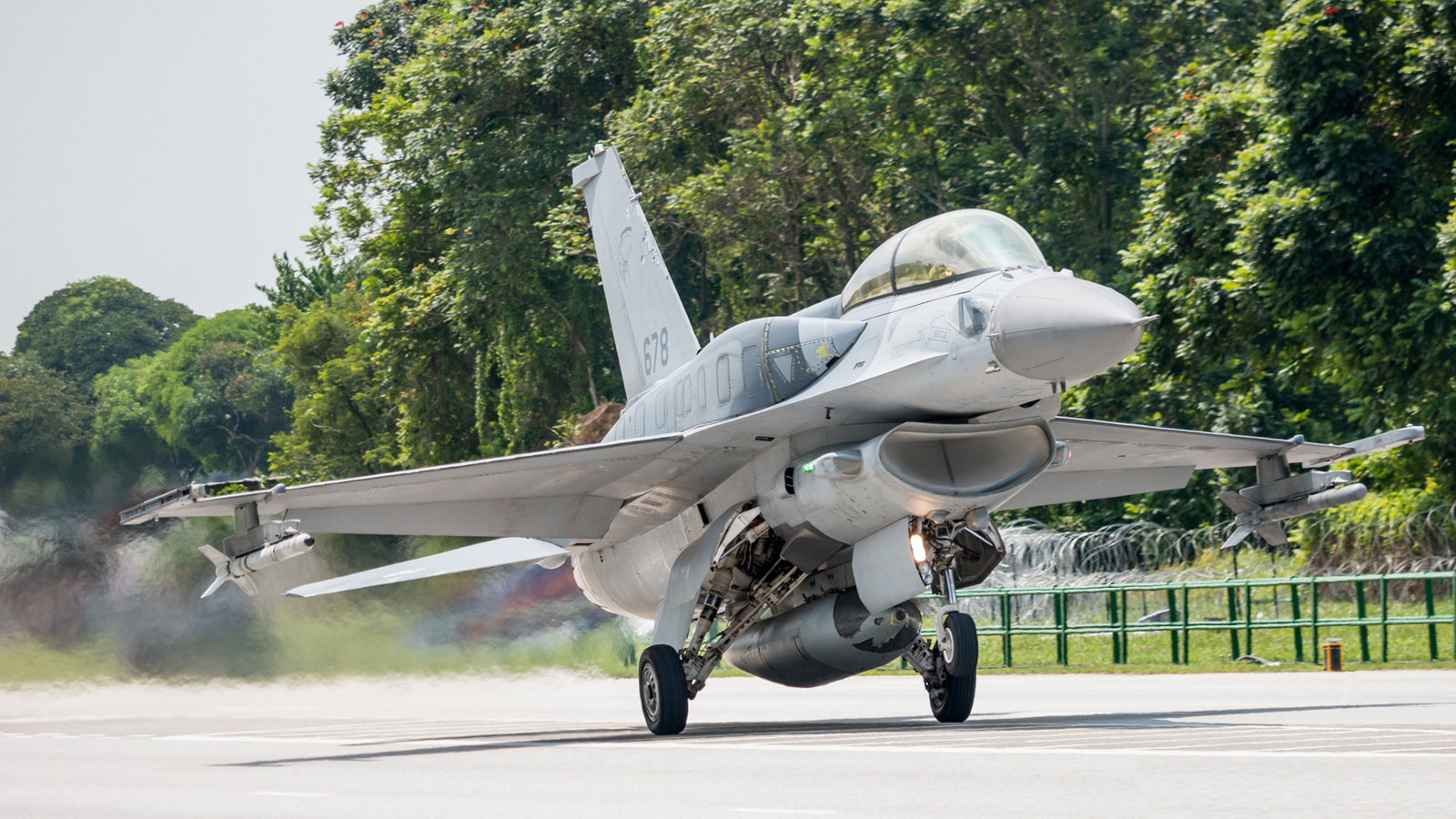 Σιγκαπούρη, το F-16 θα μείνει σε υπηρεσία τουλάχιστον άλλη μια δεκαετία ...