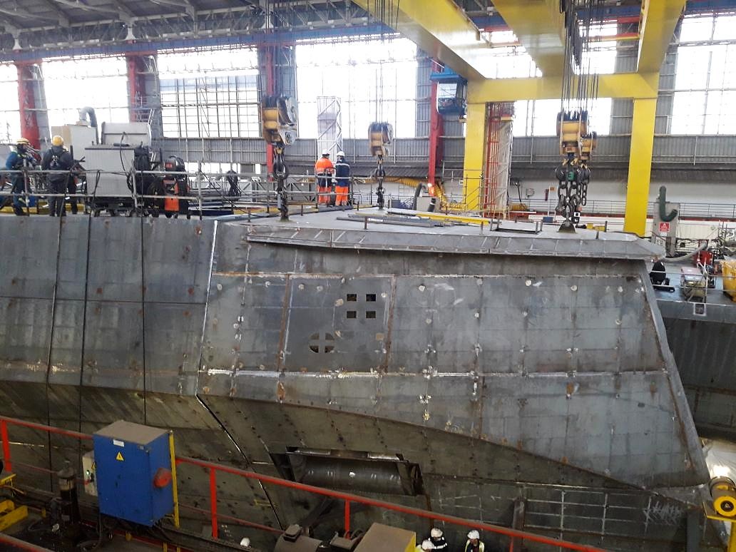 Φωτό: Η πρώτη FDI χτίζεται "τρέχοντας" - Πτήση