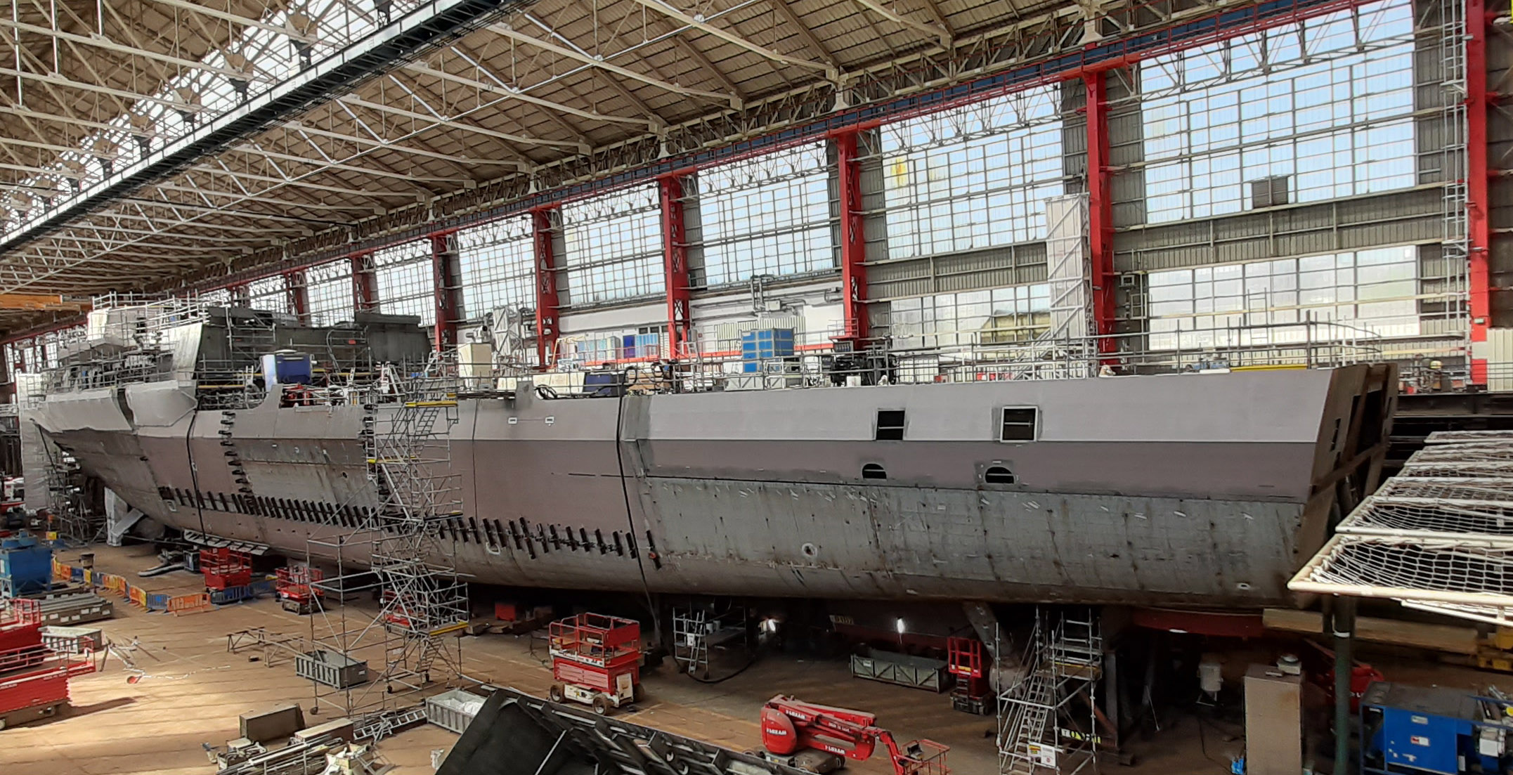 Η πρώτη φρεγάτα FDI σε μόλις 4 μήνες τελείωσε τη βασική συναρμολόγηση ...