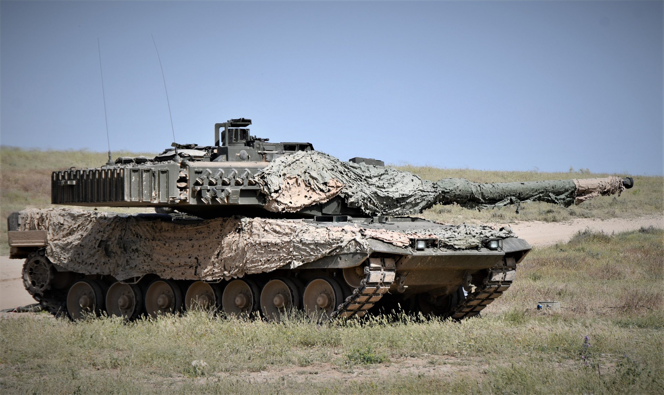 Ισπανικά Leopard 2: 208 εκατ. € για συντήρηση και μερικό εκσυγχρονισμό ...