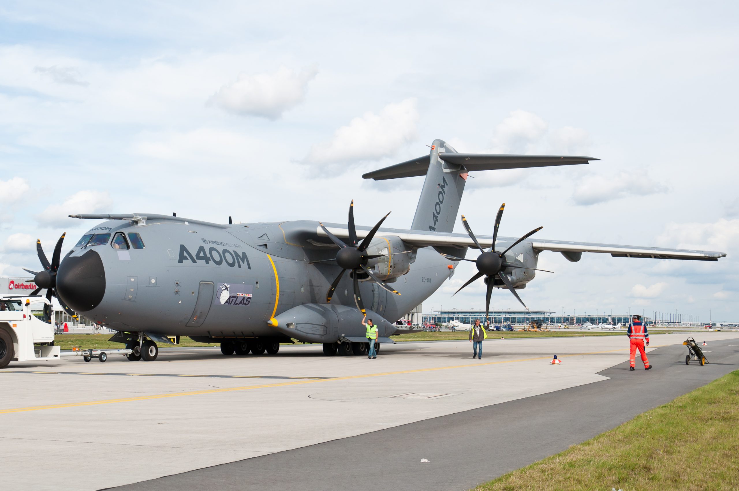 «Σύνταξη» για το πρωτότυπο μεταγωγικό A400M MSN 004 - Πτήση