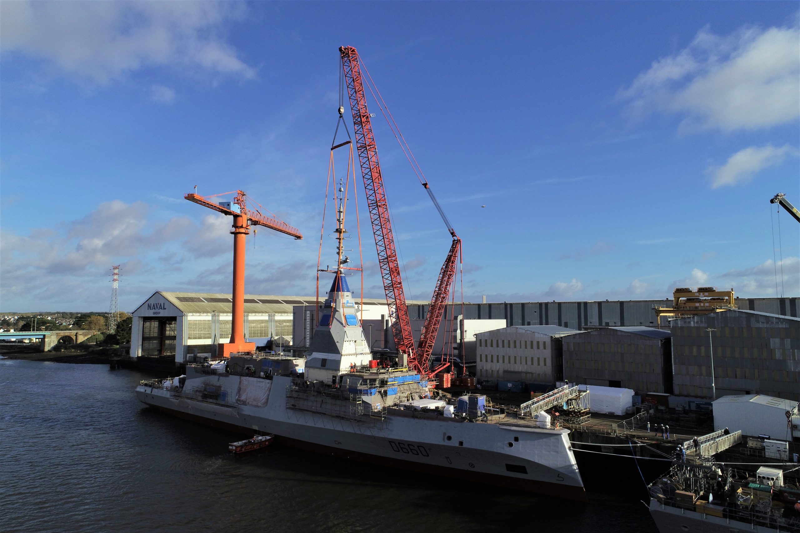 Φρεγάτες FDI και ιστός PSIM, μια φωτογραφία που τα λέει όλα - Πτήση