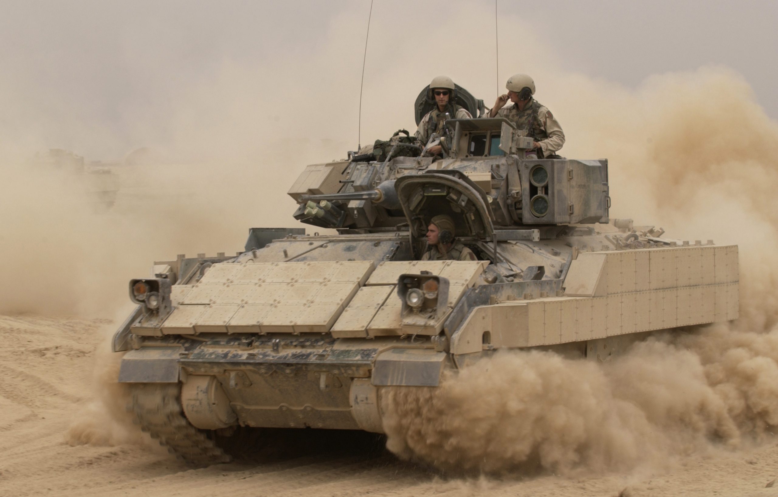 ΕΞΕΛΙΞΗ: Ουκρανοί εκπαιδεύονται σε M2A2 ODS-SA Bradley (και καλά κάνουν ...