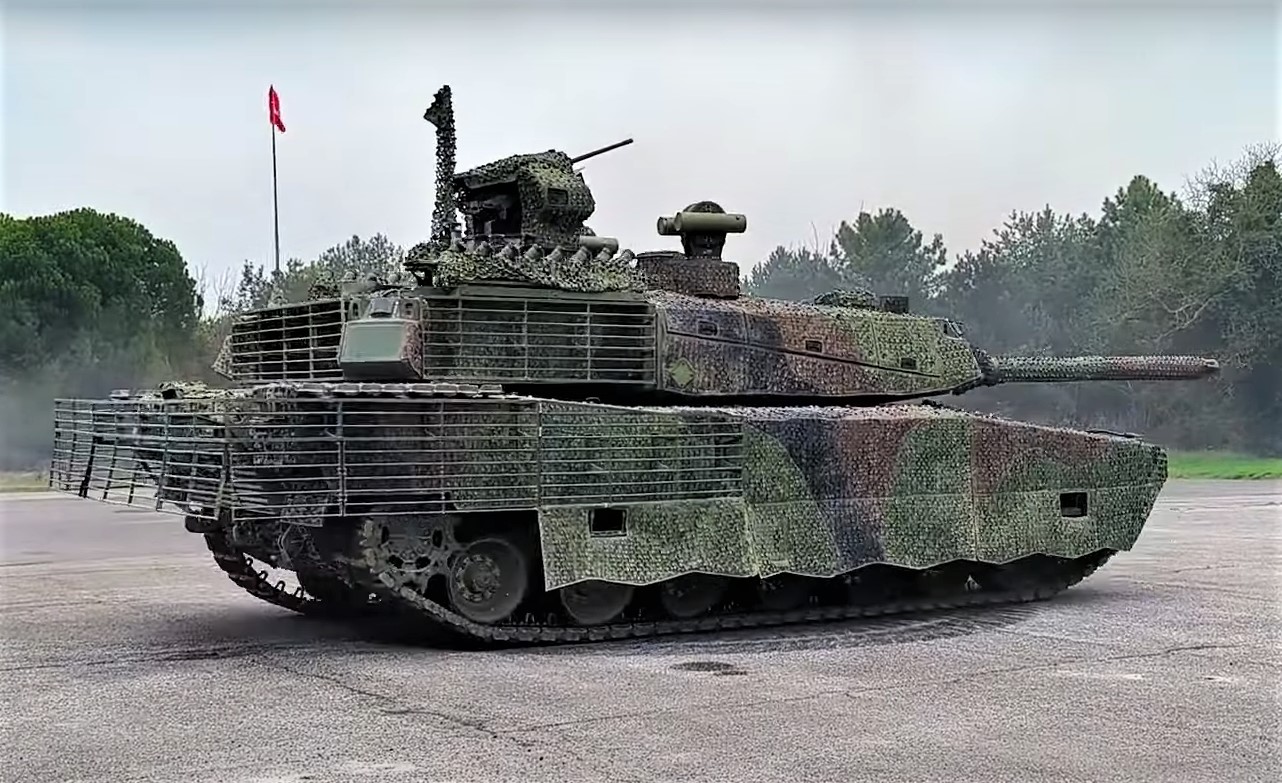 Παράδοση των πρώτων τουρκικών αρμάτων Altay για δοκιμές τον Απρίλιο, με ...