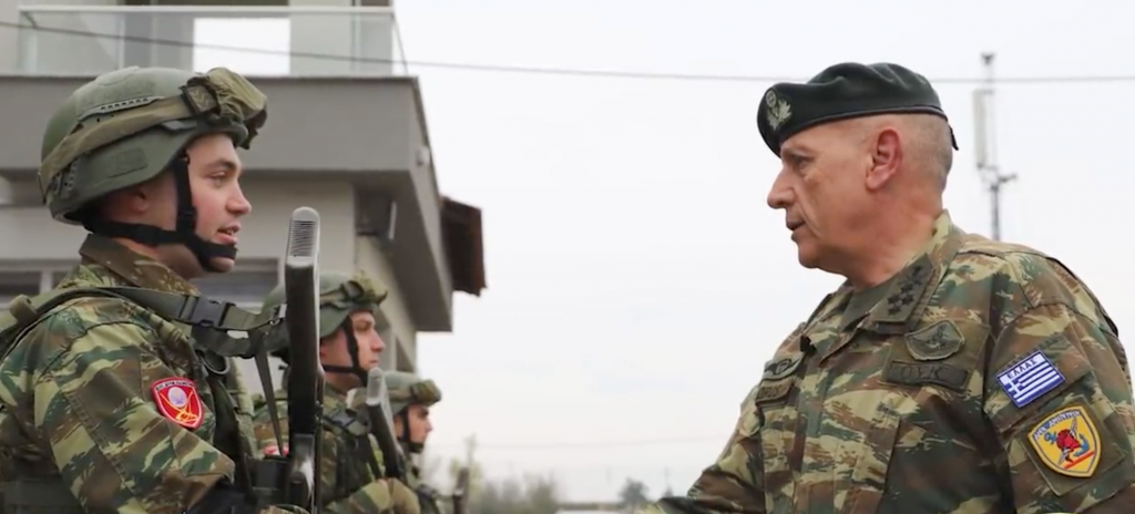 Βίντεο: οι αναστάσιμες ευχές του Αρχηγού ΓΕΕΘΑ Κωνσταντίνου Φλώρου - Πτήση