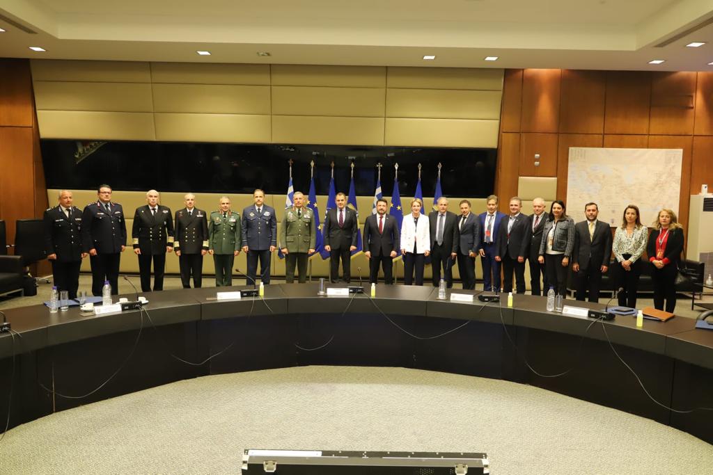 Οι ελληνικές Ένοπλες Δυνάμεις προσαρμόζονται στην κλιματική αλλαγή - Πτήση