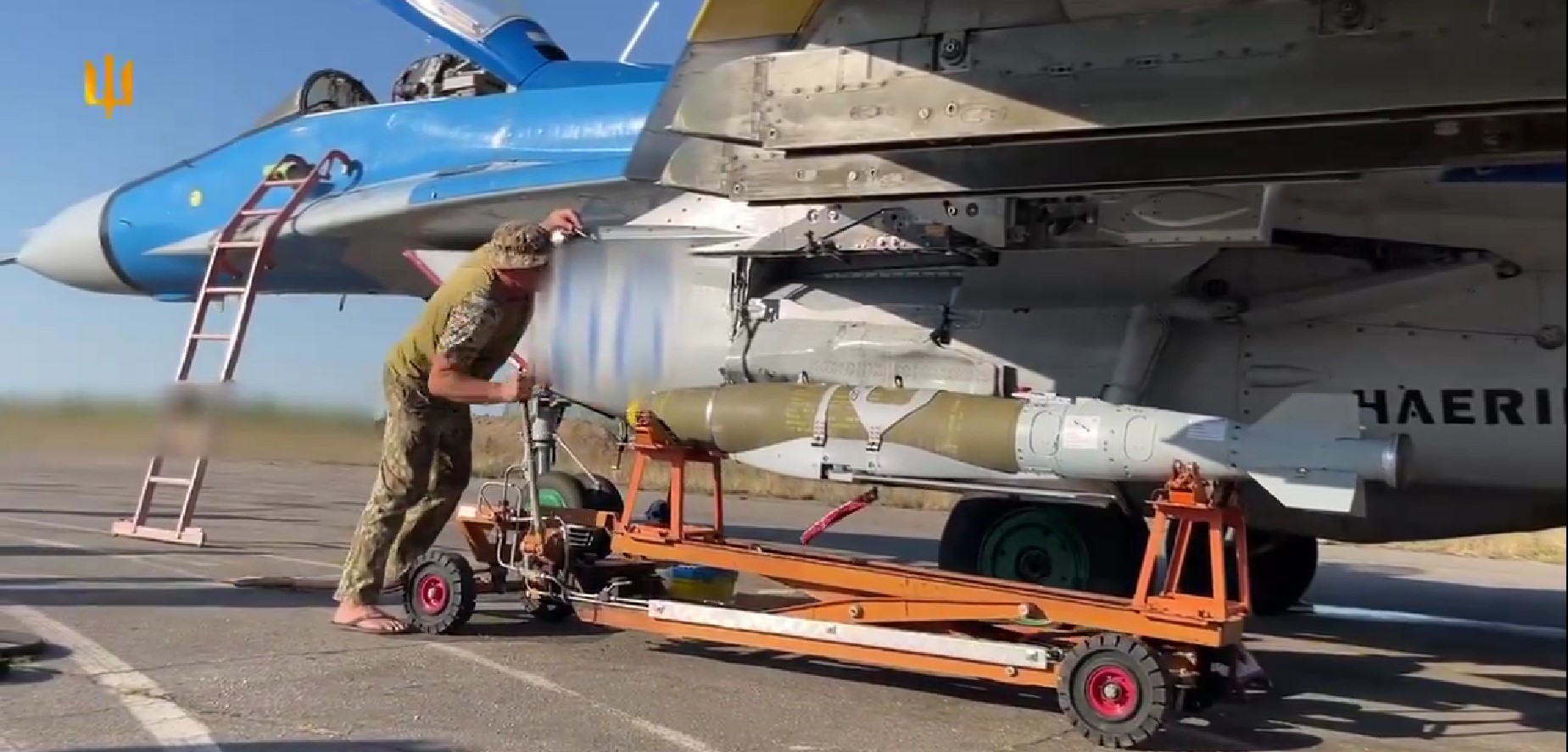 Ουκρανικό Fulcrum με «μακρύ χέρι» βόμβες JDAM-ER - Πτήση