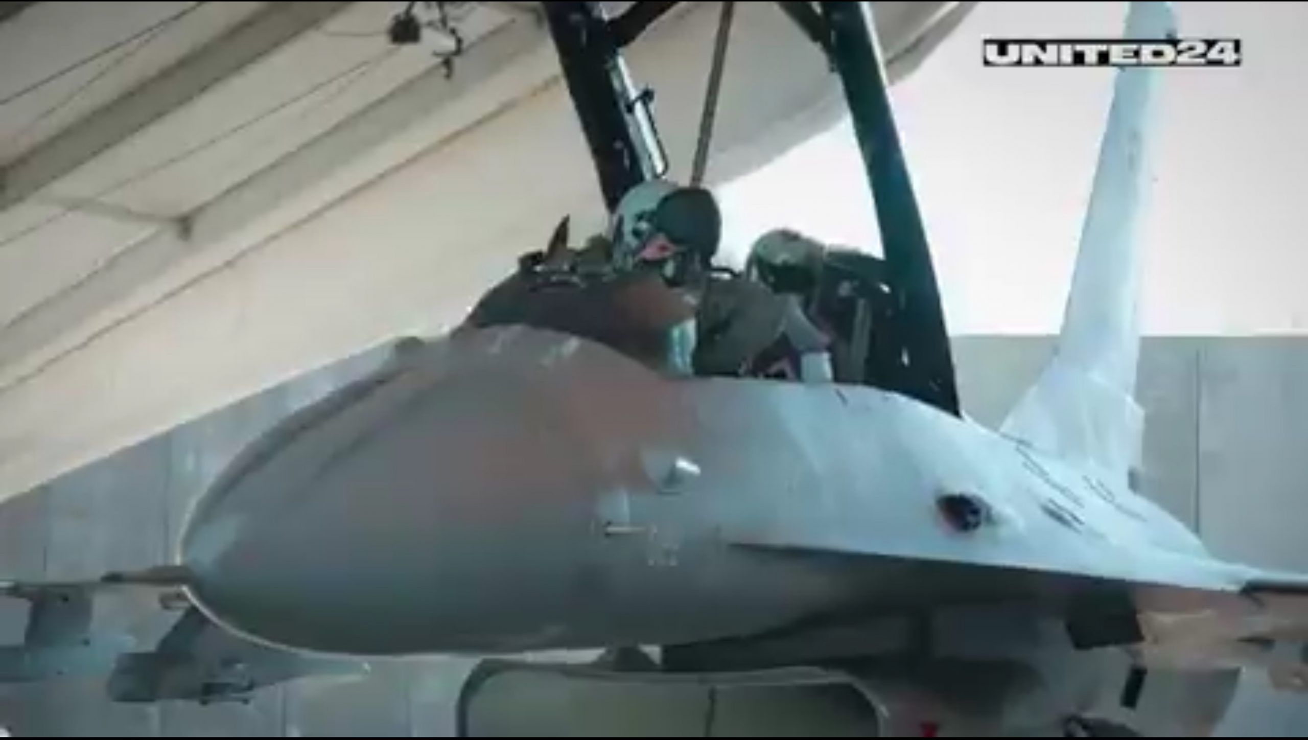 ΕΚΤΑΚΤΟ: Οι πρώτες φωτό από τα ουκρανικά F-16! - Πτήση
