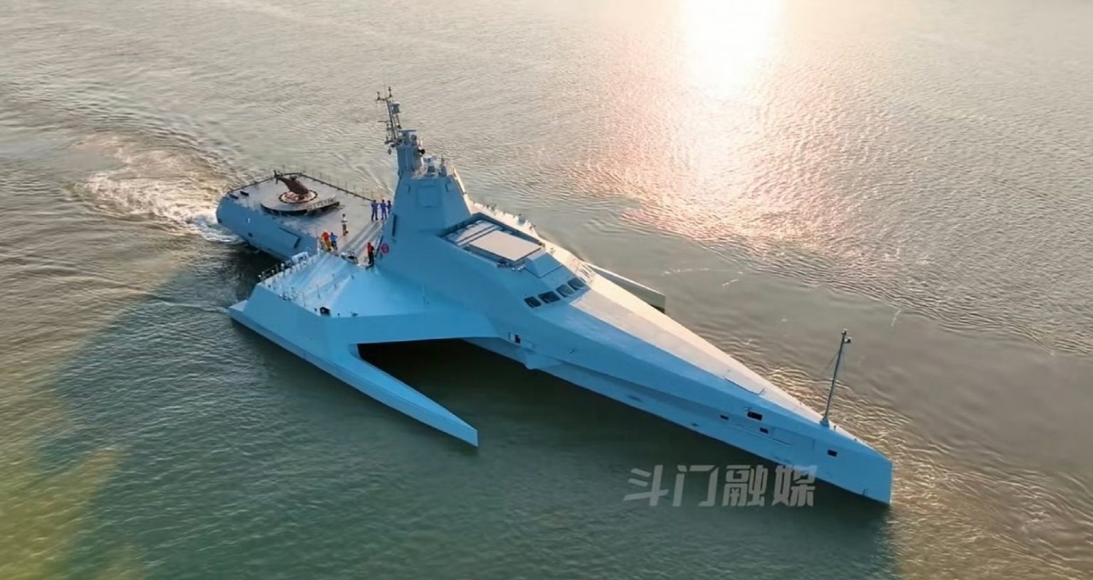 Jari-USV-A "Huchi", μη επανδρωμένο κινέζικο τριμαράν 500 τόνων - Πτήση