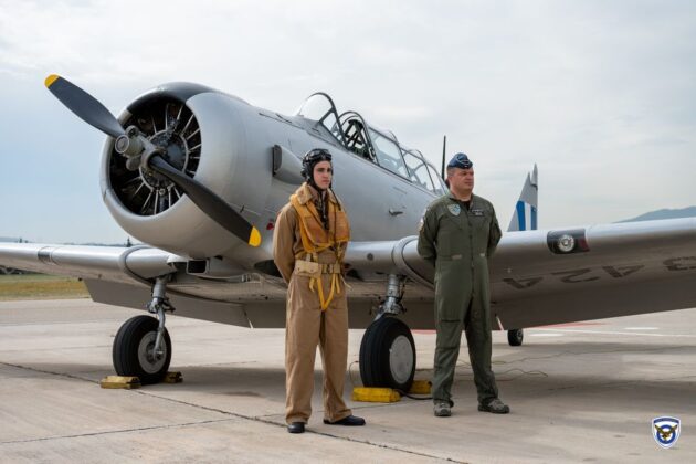 Η Πολεμική Αεροπορία ξαναπετά με ένα T-6 Harvard! - Πτήση