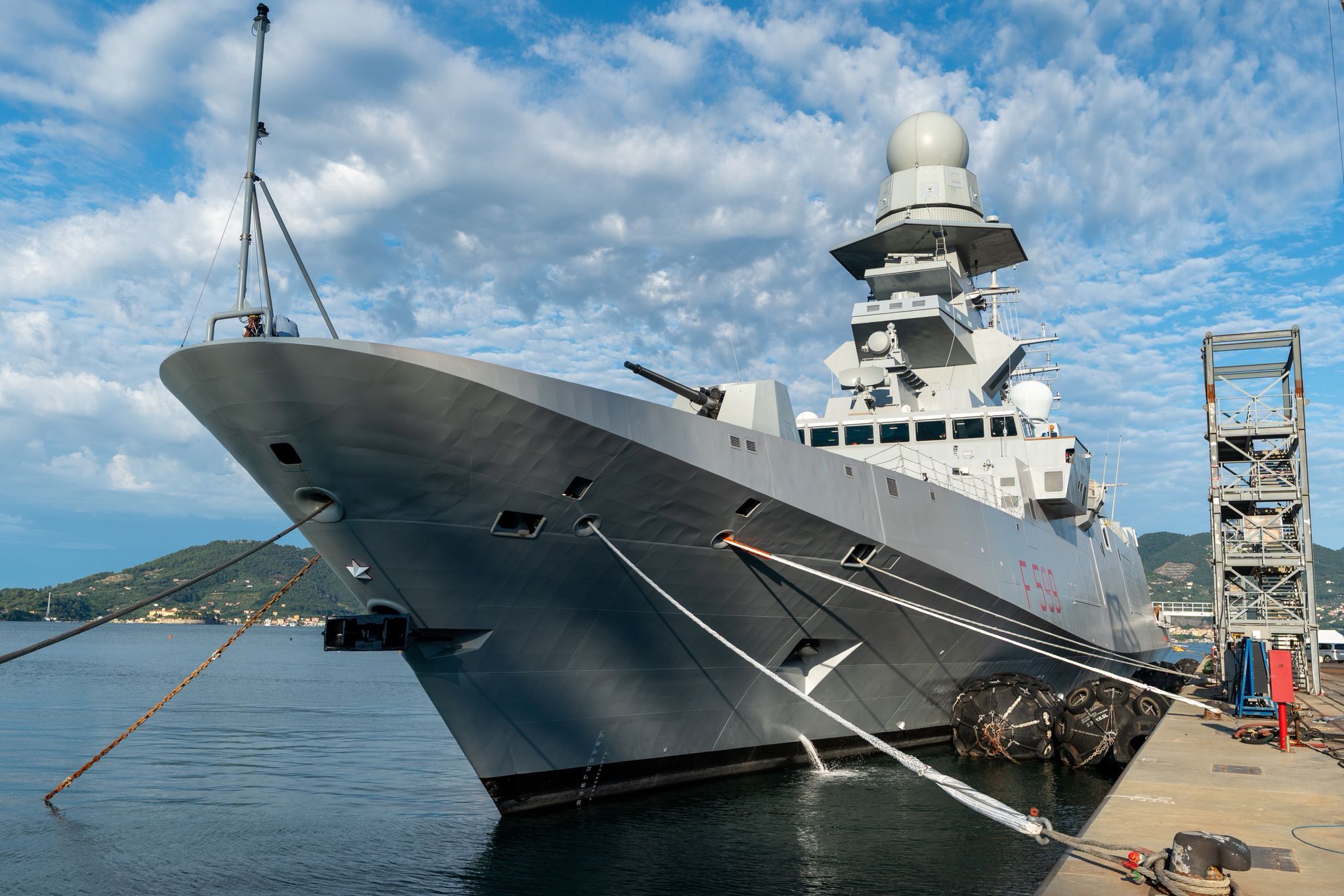 Το Ιταλικό Ναυτικό παρέλαβε τη 10η φρεγάτα FREMM - Πτήση