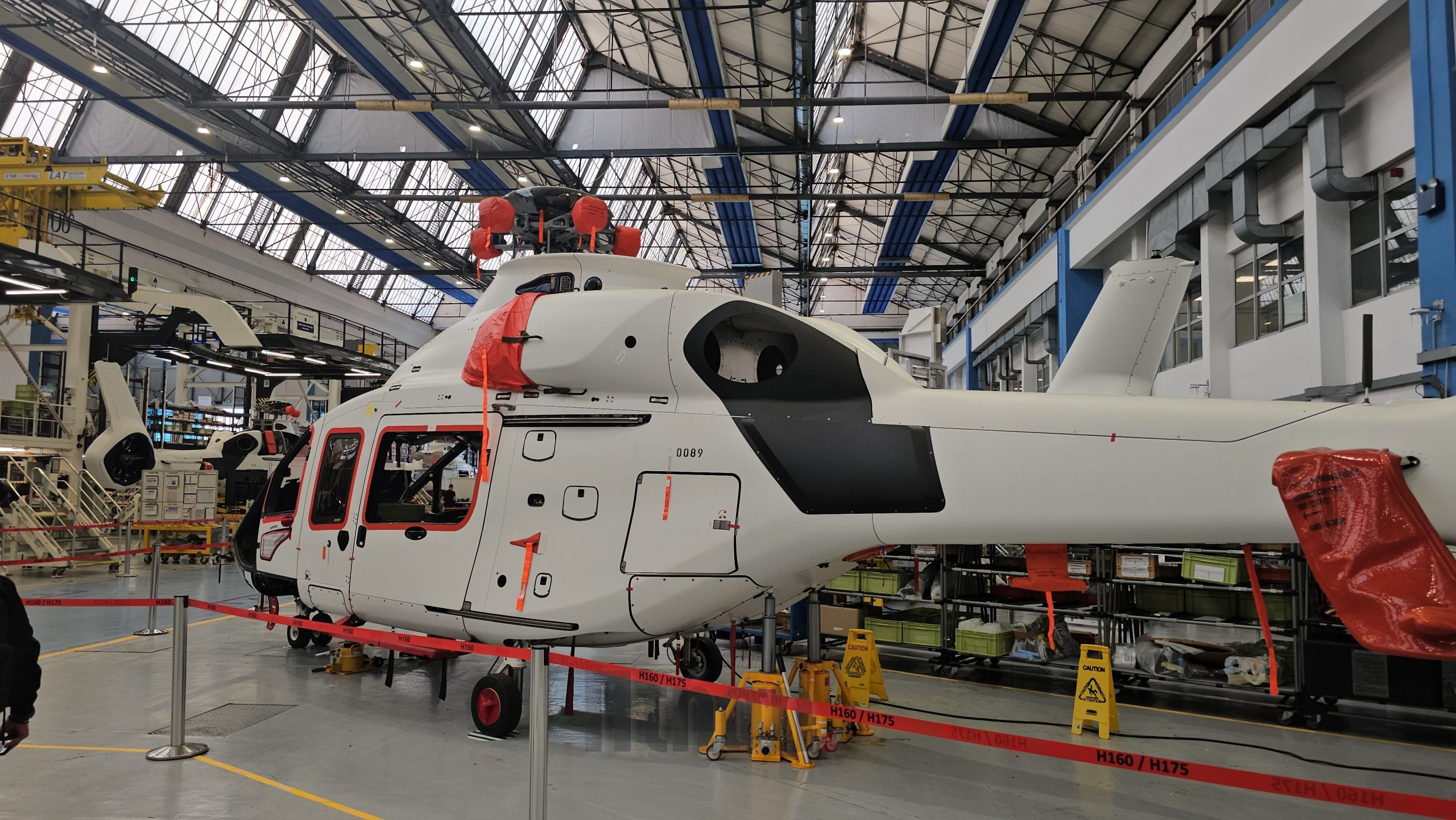 Αποστολή στη Γαλλία: Η ΠΤΗΣΗ στην Airbus Helicopters, τα NH90 ...