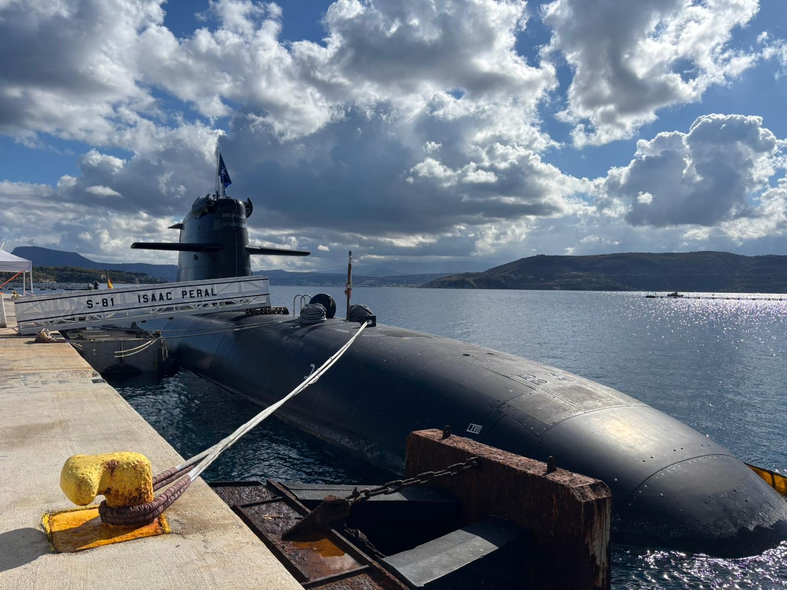 Το νέο ισπανικό υποβρύχιο, S-81, έφθασε στη Σούδα - Πτήση