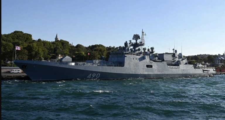 Τρίτη φορά που η ρωσική φρεγάτα Admiral Essen δέχεται ουκρανικά ...
